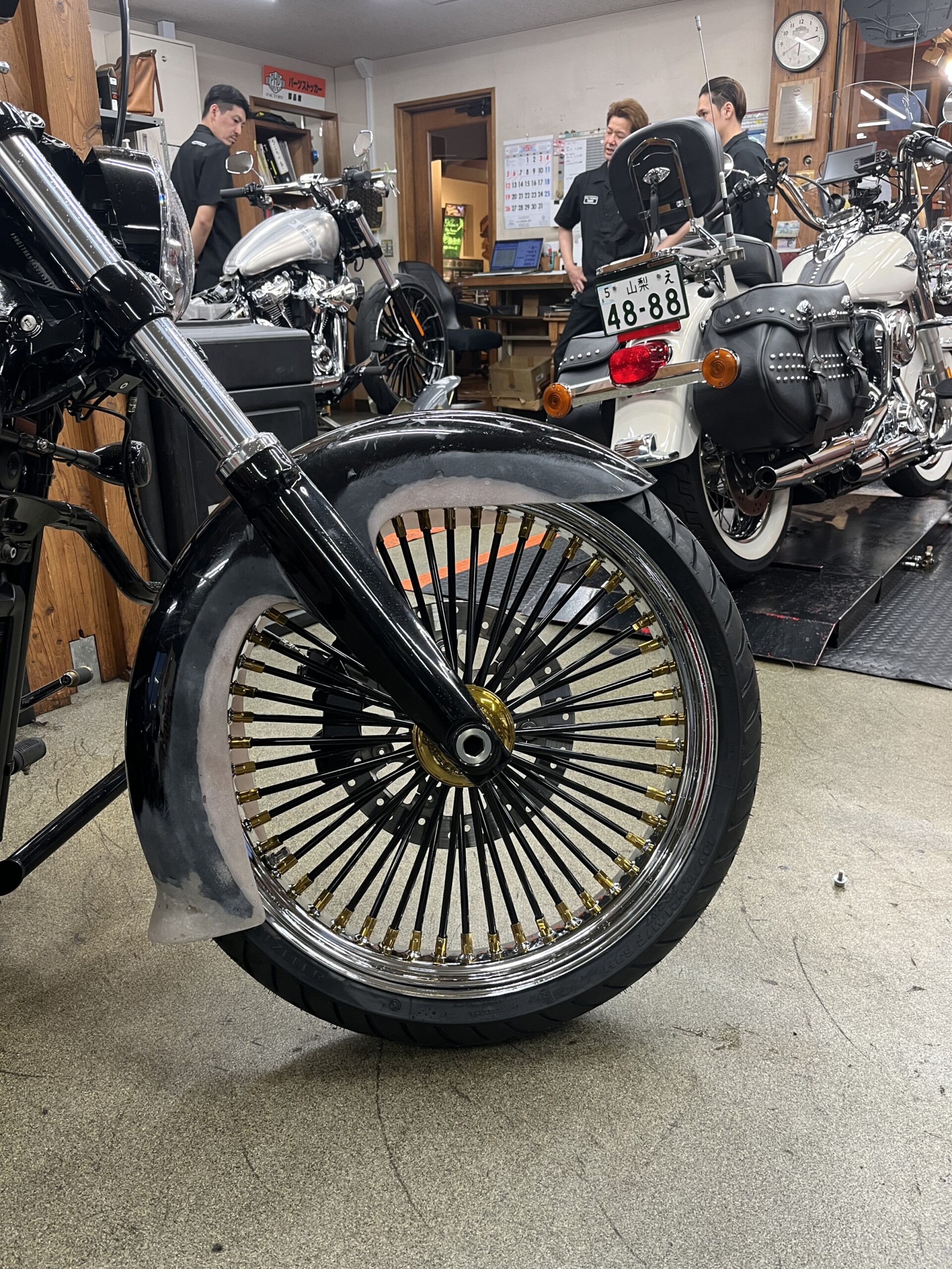 FRP加工製作 – KRIB KOLOR｜車･バイク（Harley-Davidson）のカスタムペイントショップ